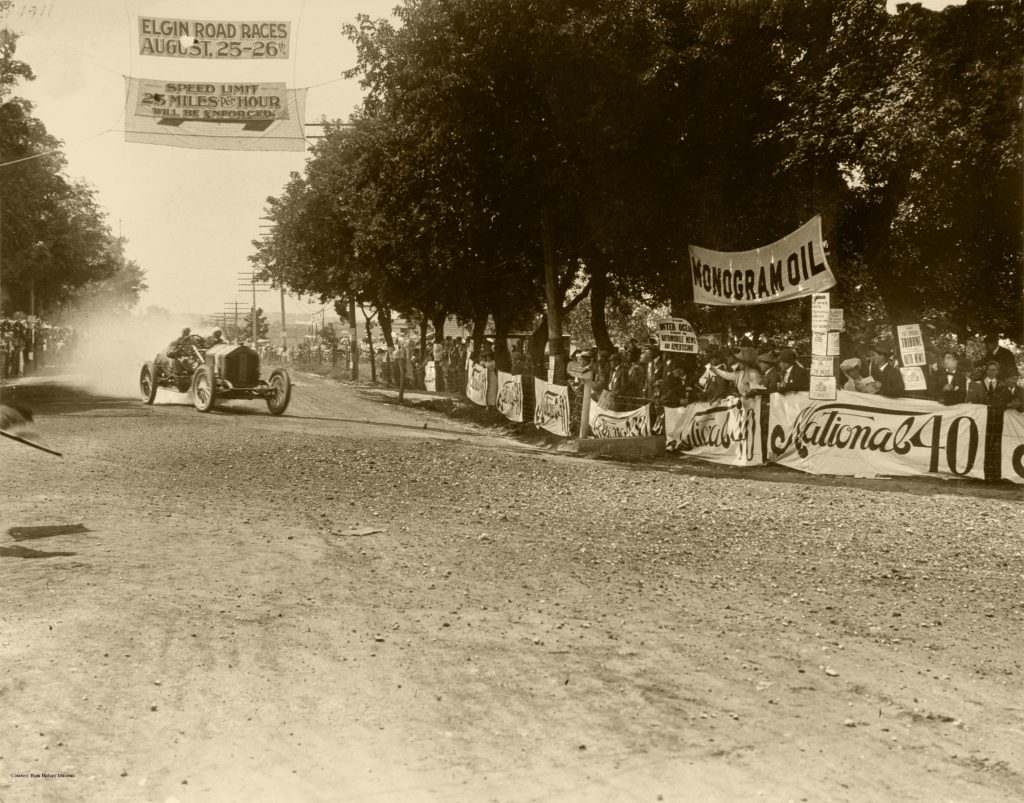 ROAD RACE – FIRST CORNER – ELGIN ILLINOIS 2411 – Elgin History Museum